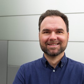 Dr. David J. Kusterer